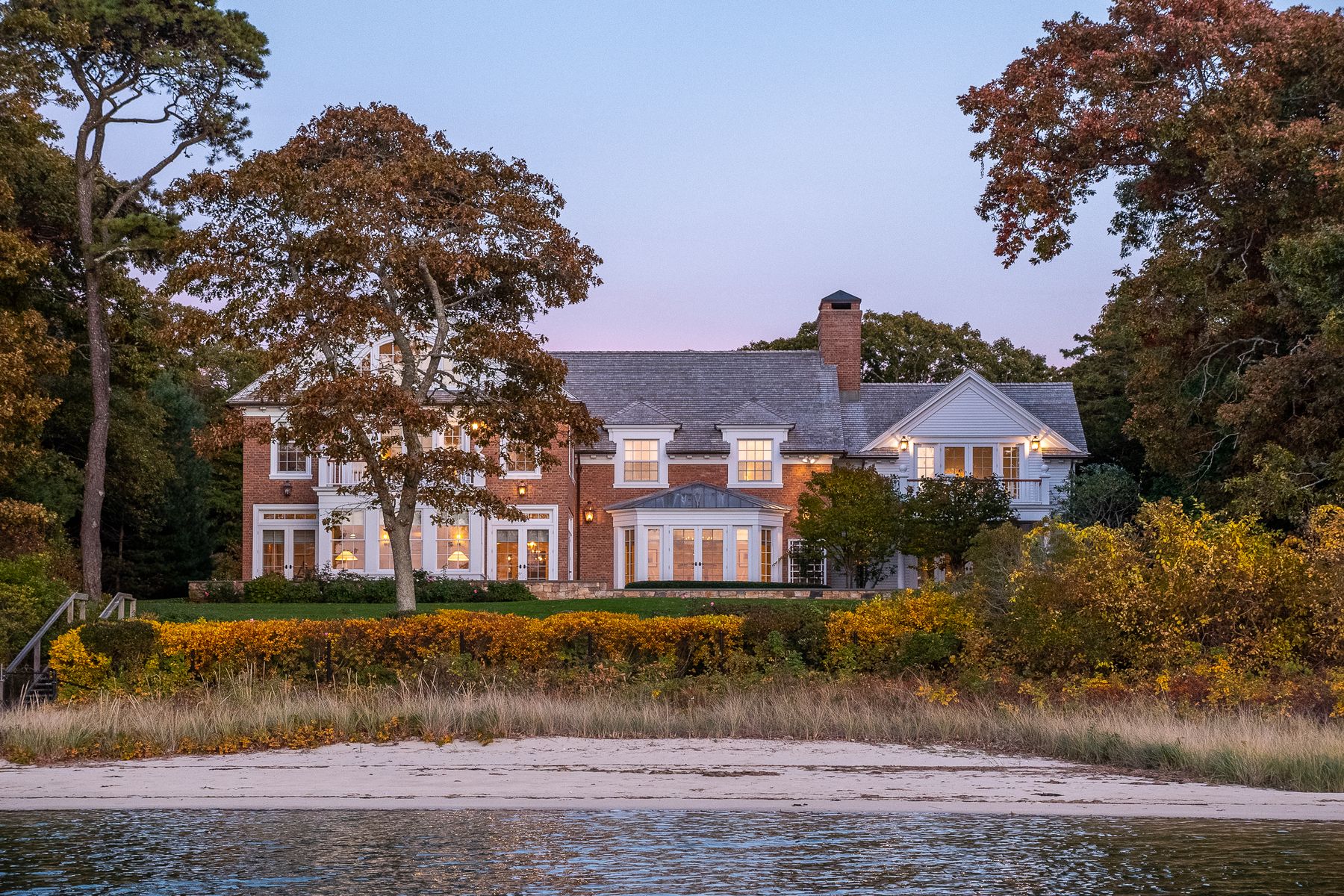 Tour a Classic Waterfront Home on Cape Cod | Art of Living by Sotheby's ...