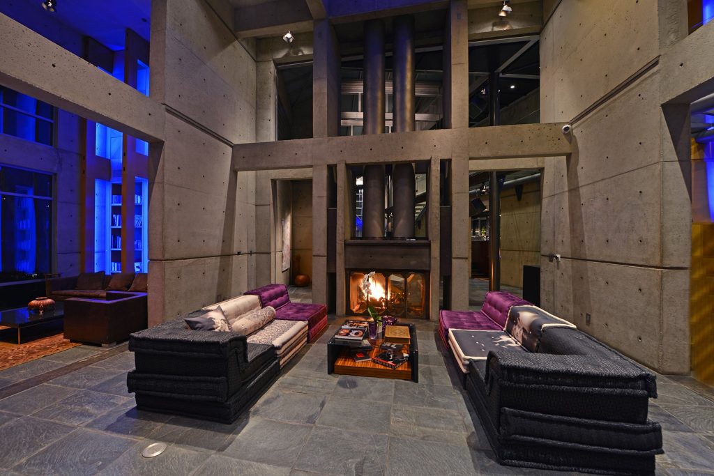 Tour the Skycastle, a Los Angeles Architectural Masterpiece | Art of ...