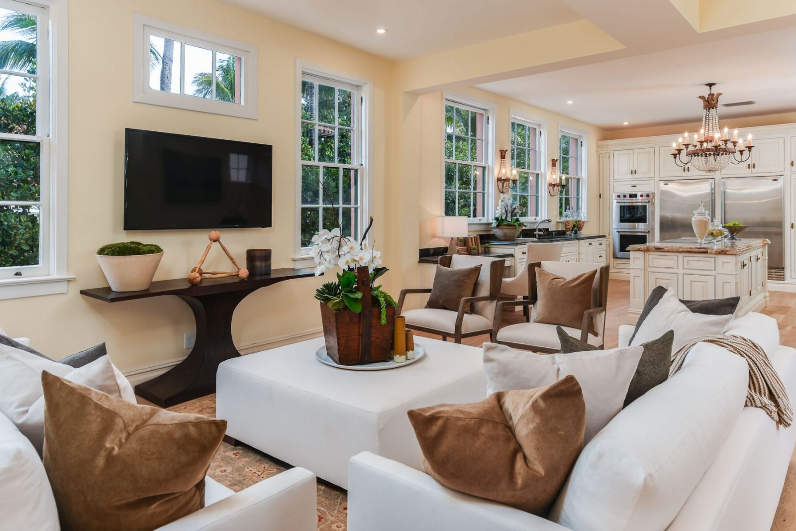 Tour an Addison Mizner–Designed Home in Palm Beach | Art of Living by ...