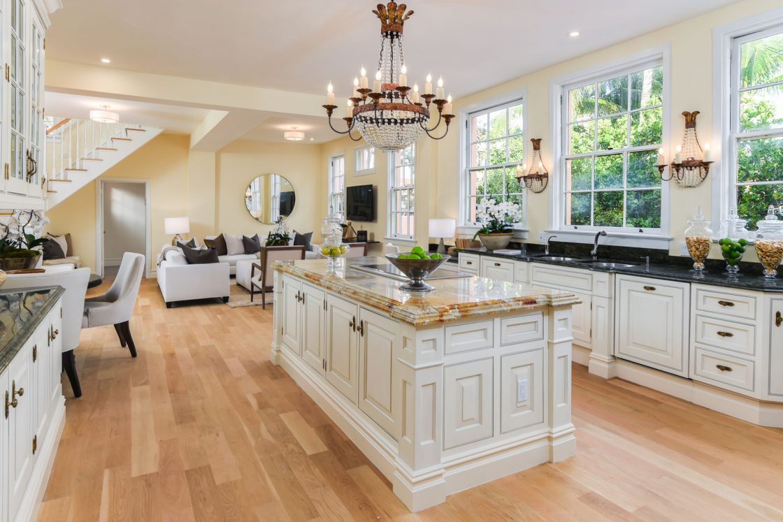 Tour an Addison Mizner–Designed Home in Palm Beach | Art of Living by ...