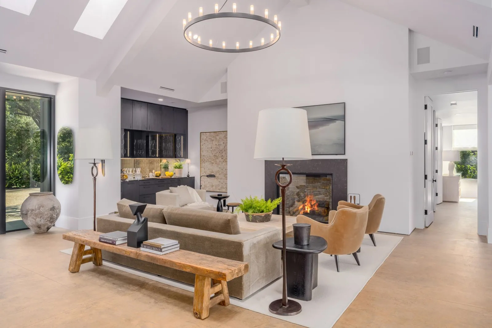 Subtly Serene: 4 Homes with Soothing Neutral Interiors - Sotheby´s ...