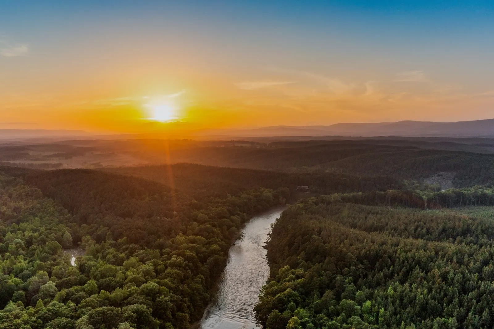 Explore 3 Homes Ideal for Viewing Today’s Solar Eclipse - Sotheby´s ...