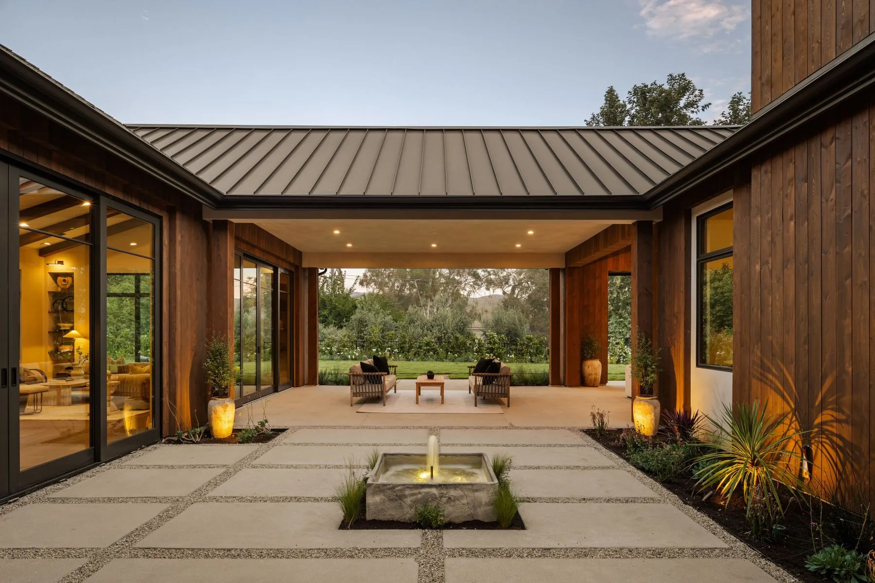 Inside a Luxuriously Rustic Sanctuary in Southern California - Sotheby ...